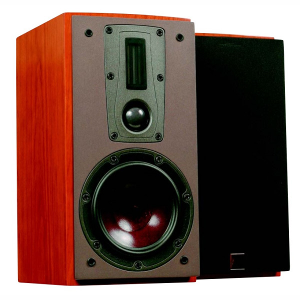 Kolumny głośnikowe Triangle LYRR - test - testy, ceny i sklepy | AUDIO